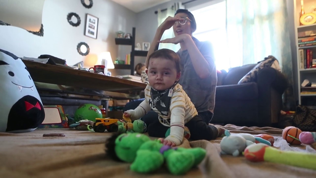 Living with a child who has Epidermolysis Bullosa - YouTube