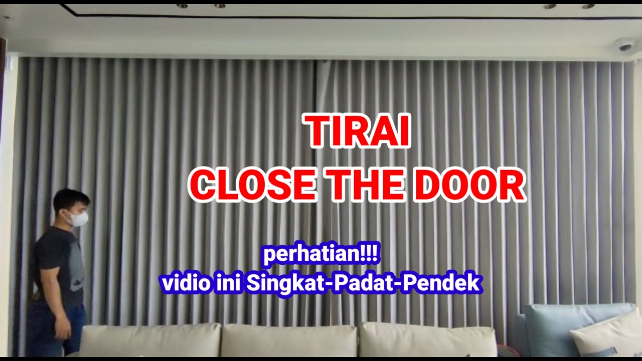 Gorden / Tirai penutup jendela Ruang Tamu cukup di tarik sedikit bisa ...