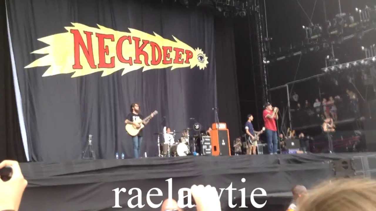 Neck Deep - A Part Of Me ft. Laura Whiteside - Live at Leeds Festival ...