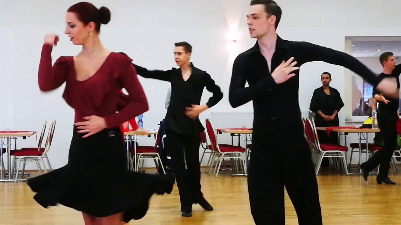 Alexander Thiessen und Daniela Friker - YouTube