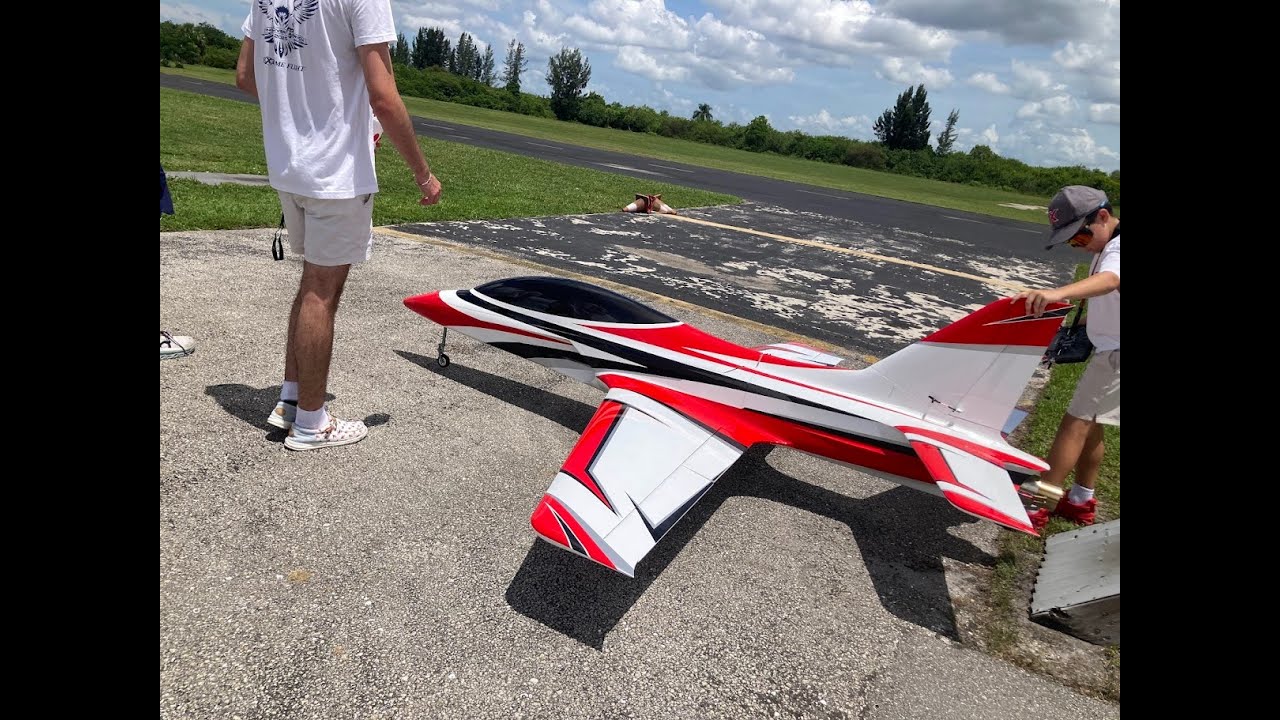 RC Skywing 2.8m Falcon Maiden w/ Kingtech K-320 - YouTube