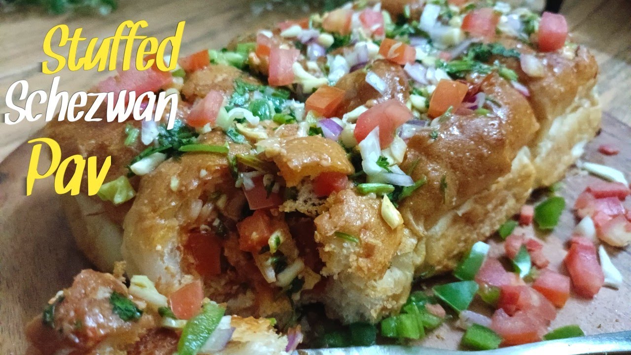 स्टफ्ड चीजी सेज़वान पाव रेसिपी/Stuffed Cheesy Schezwan Pav/Stuffed Pav ...