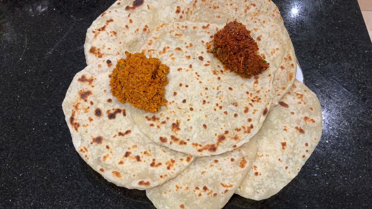 Sri Lankan village Plain Roti & Maldive Fish Sambol - YouTube