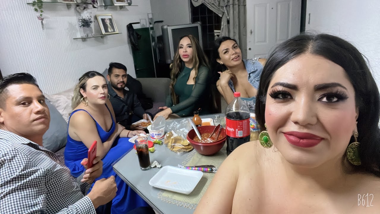 FESTEJANDO A LA ABOGADA - YouTube