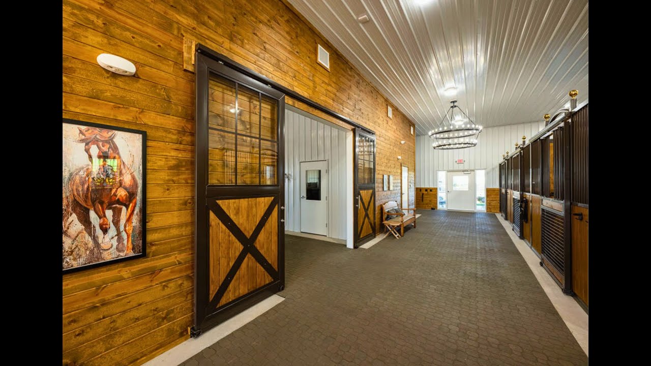 Tour a Dressage Barn in Sheboygan, Wisconsin with American Stalls - YouTube