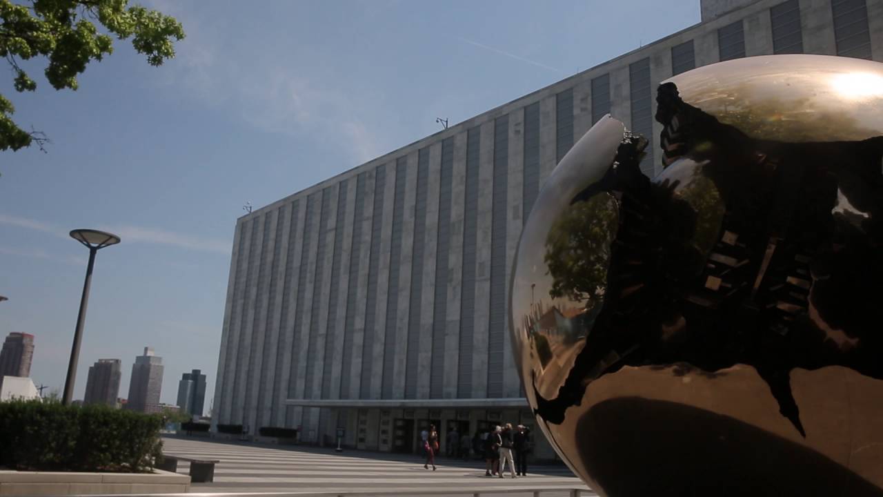 Big Bets for a Better World - Daniel Mittler - YouTube