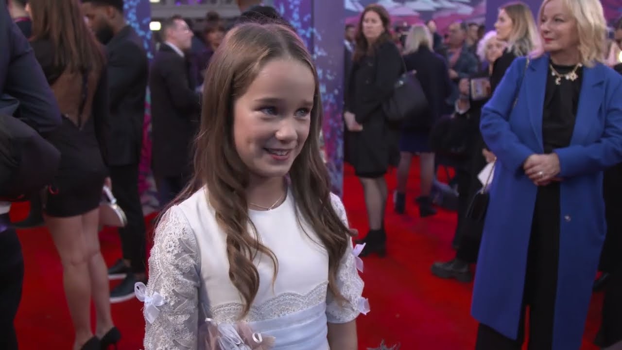 ScreenUK at The London Film Festival - Matilda Red Carpet - YouTube