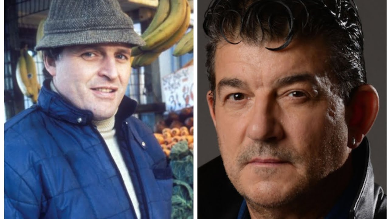 EastEnders - Pete Beale beats up Nick Cotton (26th November 1985) - YouTube