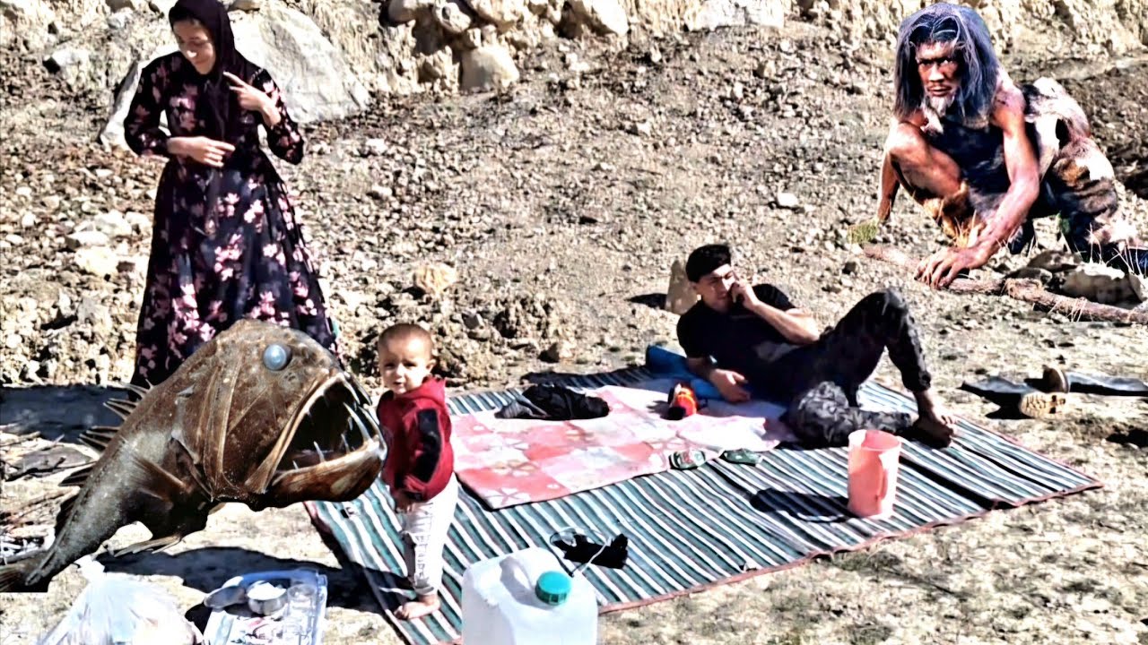Lifestyle: Challenging life of a poor working couple - YouTube
