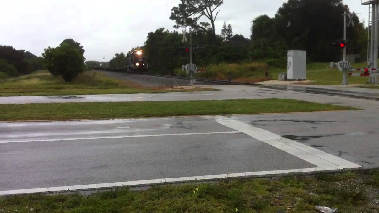 FEC WORK TRAIN 412 #445 - YouTube