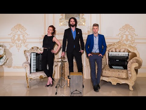 Mahmut Orhan - Feel feat. Sena Sener (Accordion cover by 2MAKERS)