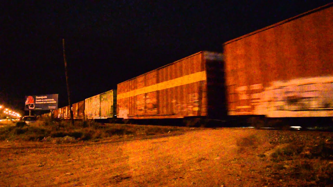 Ferromex y BNSF 4 SD70ACe 4067, 4061 FXE y 9020, 9019 BNSF, en León ...