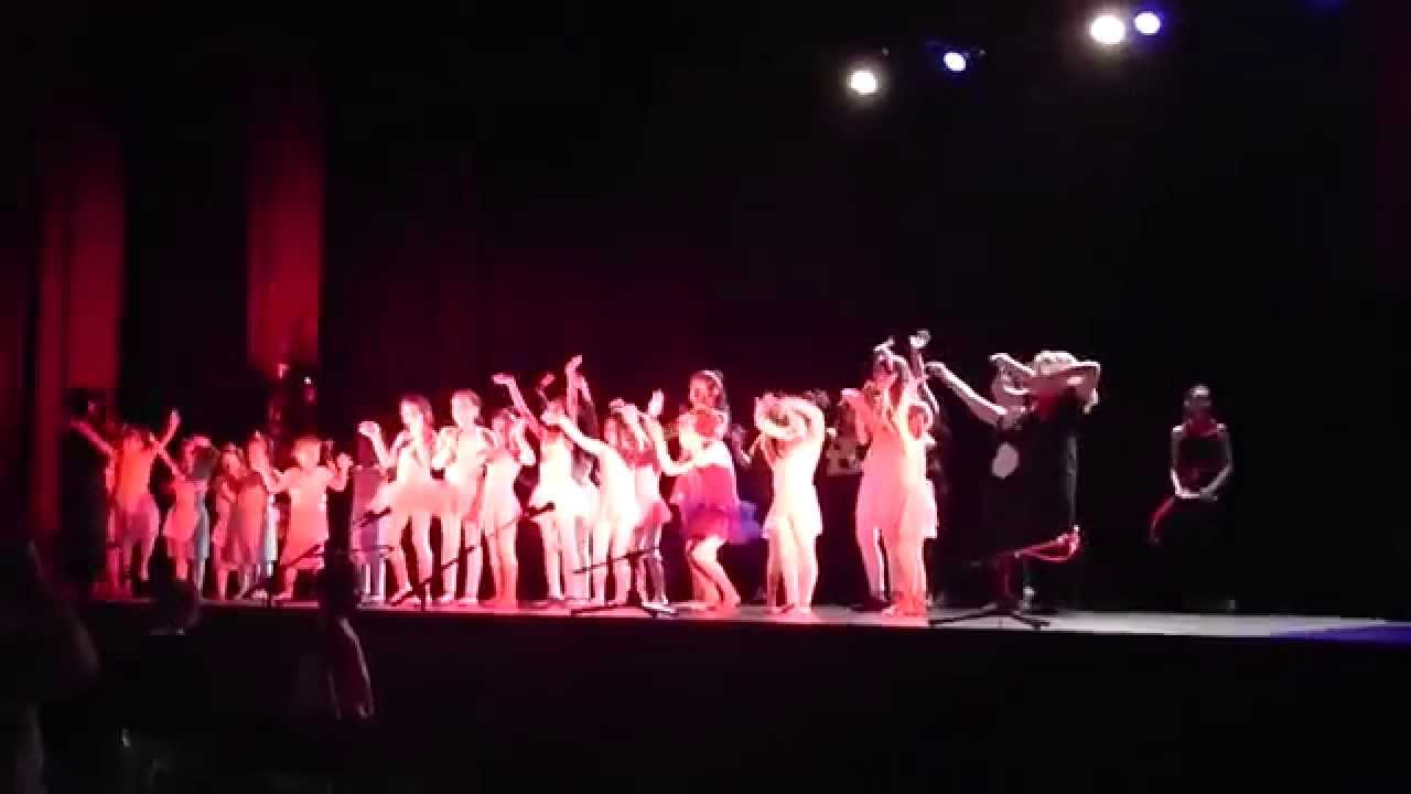 Spectacle de danse - Final - YouTube