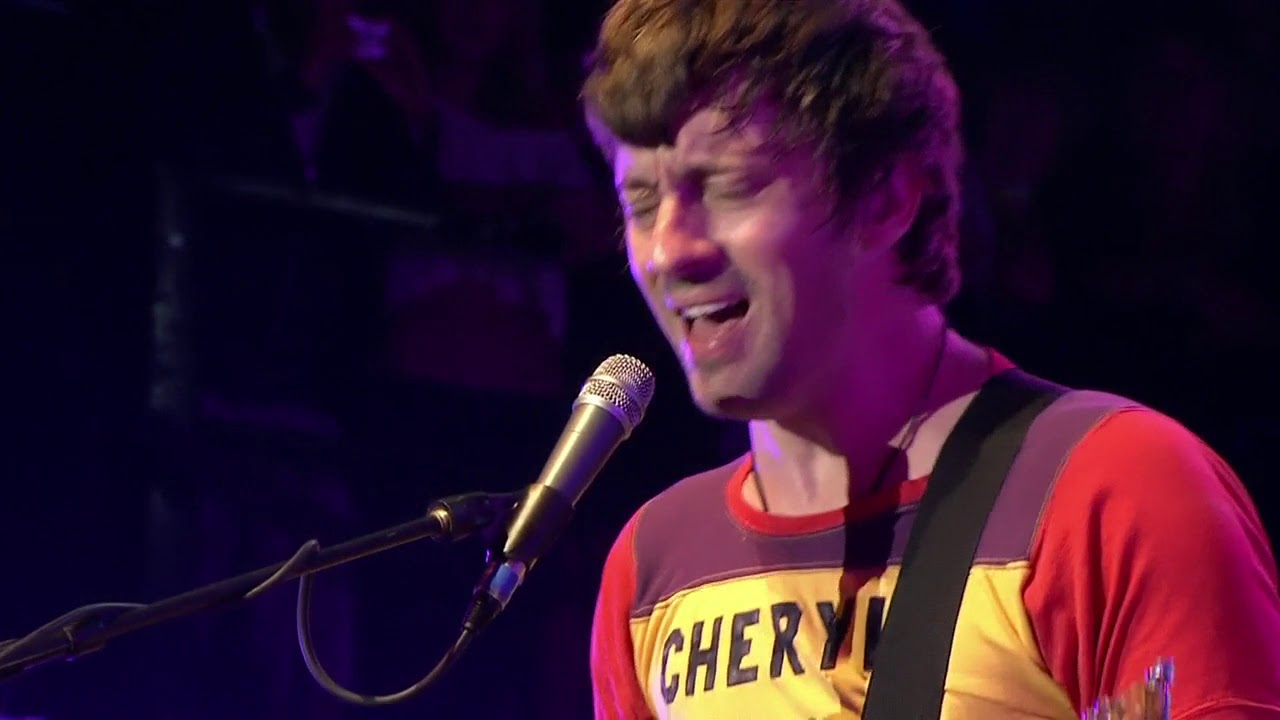 Blur - House In The Country - Glastonbury 2007 - YouTube