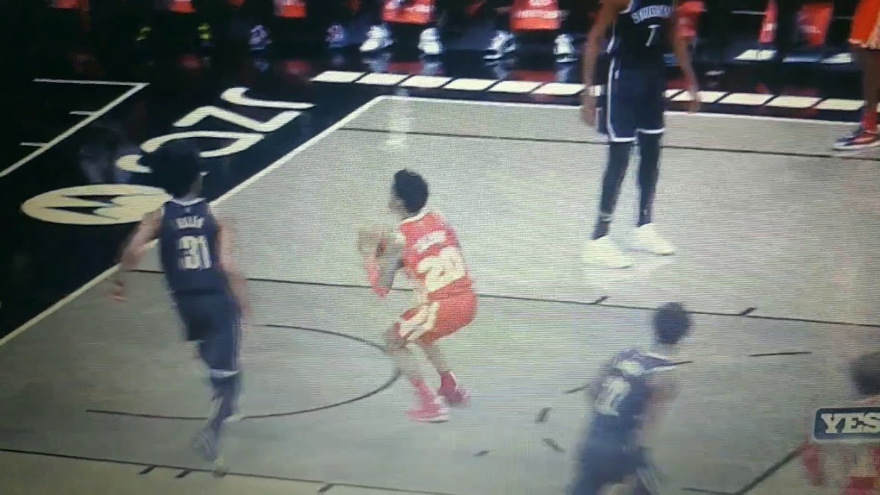John Collins posterizes Jarrett Allen - YouTube
