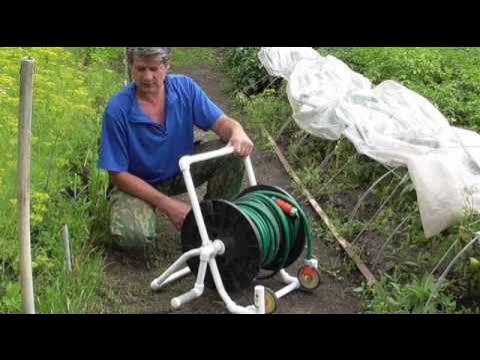 Катушка из полипропиленовых труб для шлангов полива (на колесиıках ...