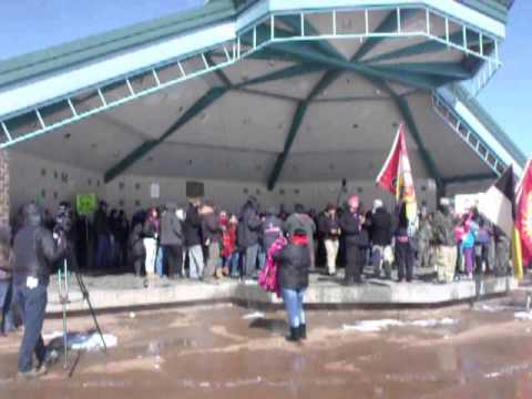 Junal Gerlach Sierra Gerlach attend a March - YouTube