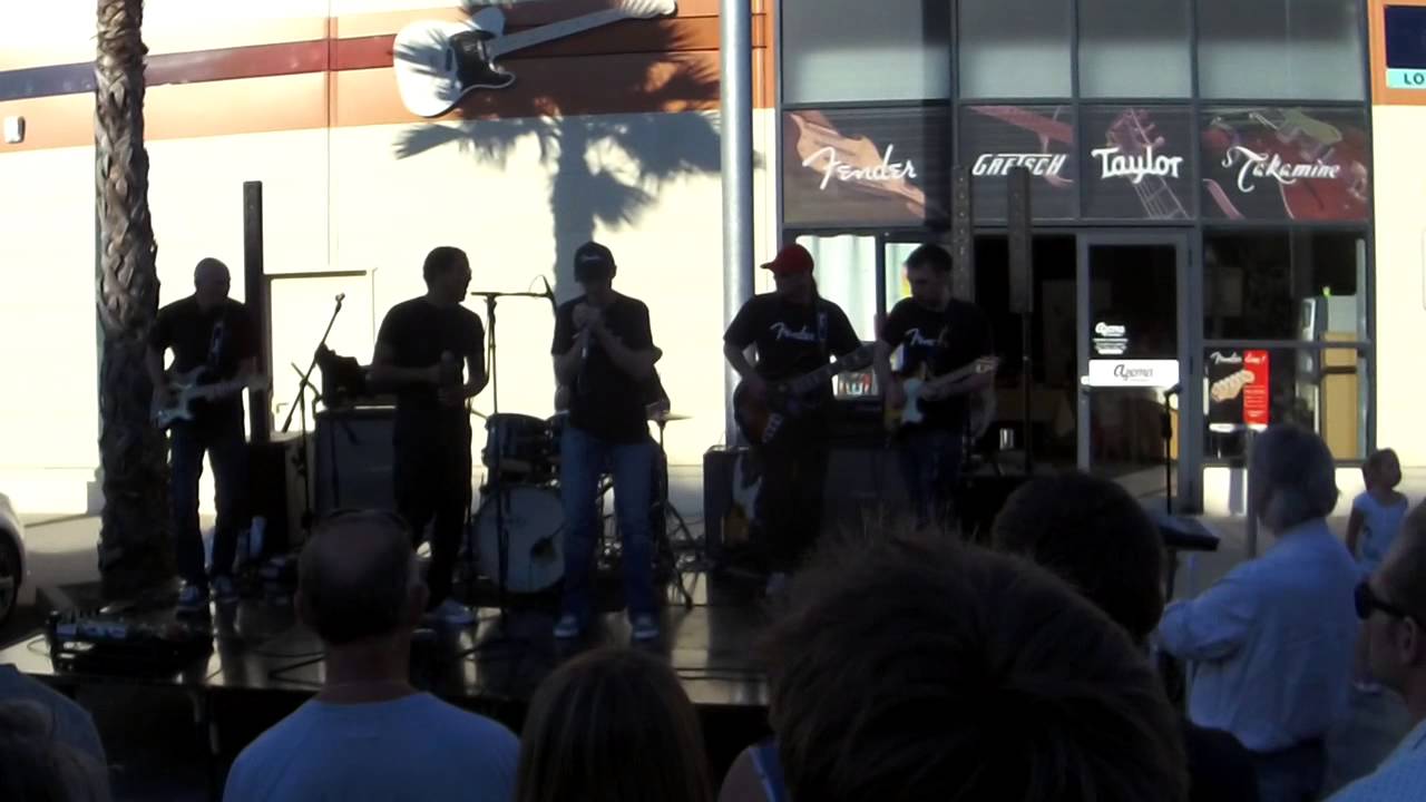 Azema Band Superstition cover Stevie Wonder - YouTube