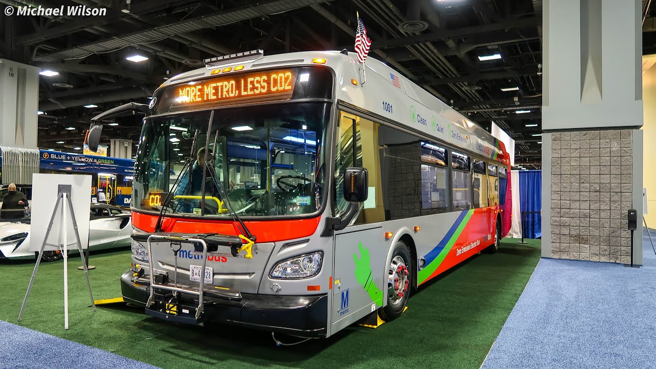 WMATA Metrobus 2016 New Flyer Xcelsior XE40 #1001 @ Washington Auto ...
