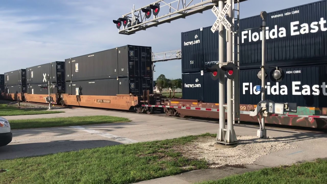 FEC TRAIN 210#299@8:12am - YouTube