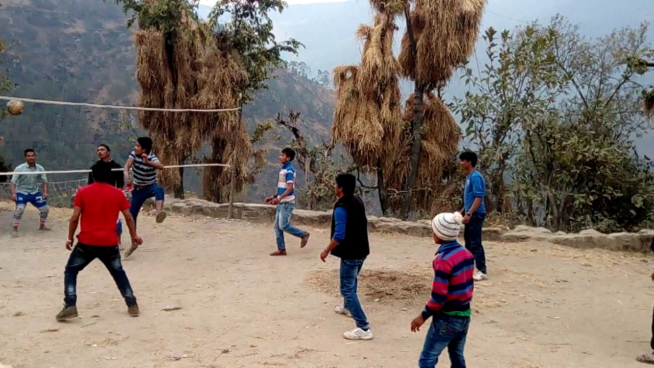 Bally ball match - YouTube