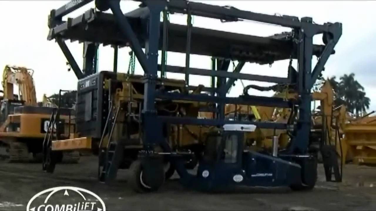 Straddle Carrier Caterpillar - YouTube
