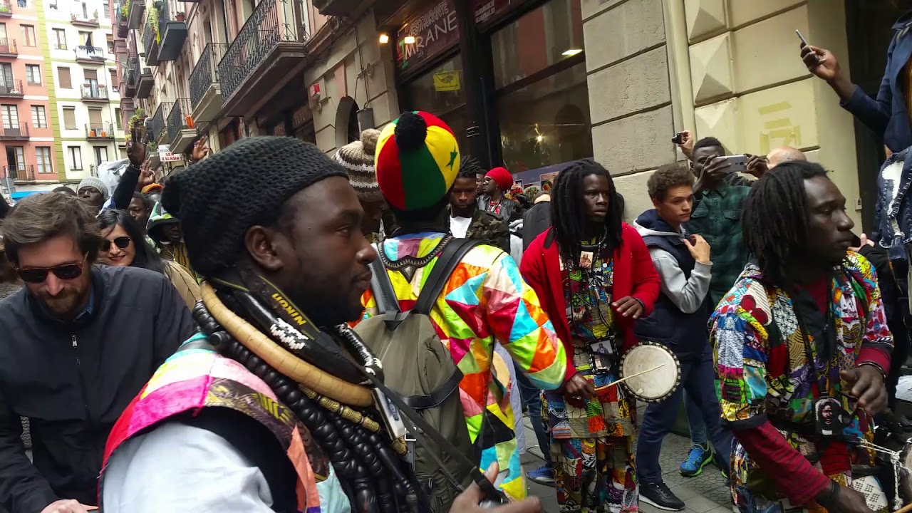 WAKEUR SERIGNE CHEIKH NDIGUEL FALL - YouTube