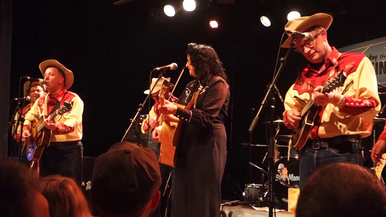 Live Country Hillbilly (Attignat 2017) - YouTube