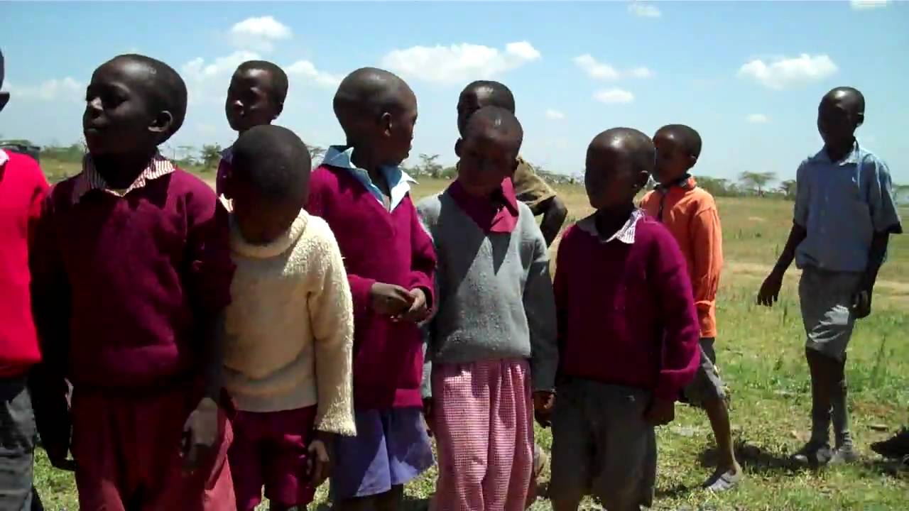 Masai Children in Kenya Perform a Traditional Dance - YouTube
