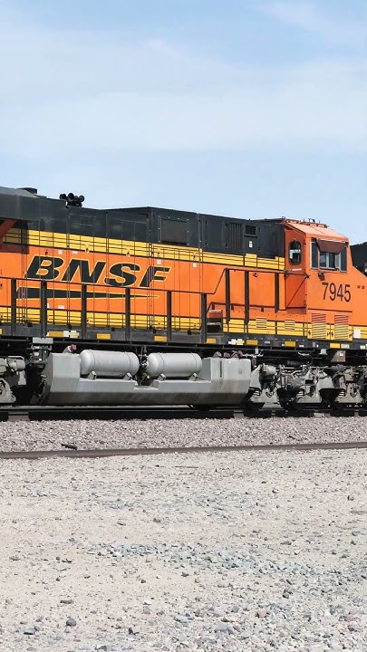 BNSF 8210 EB Z LACNYC Hobart Yard Los Angeles, CA to Ashland Avenue Yard Chicago, IL NS 3-21 ...