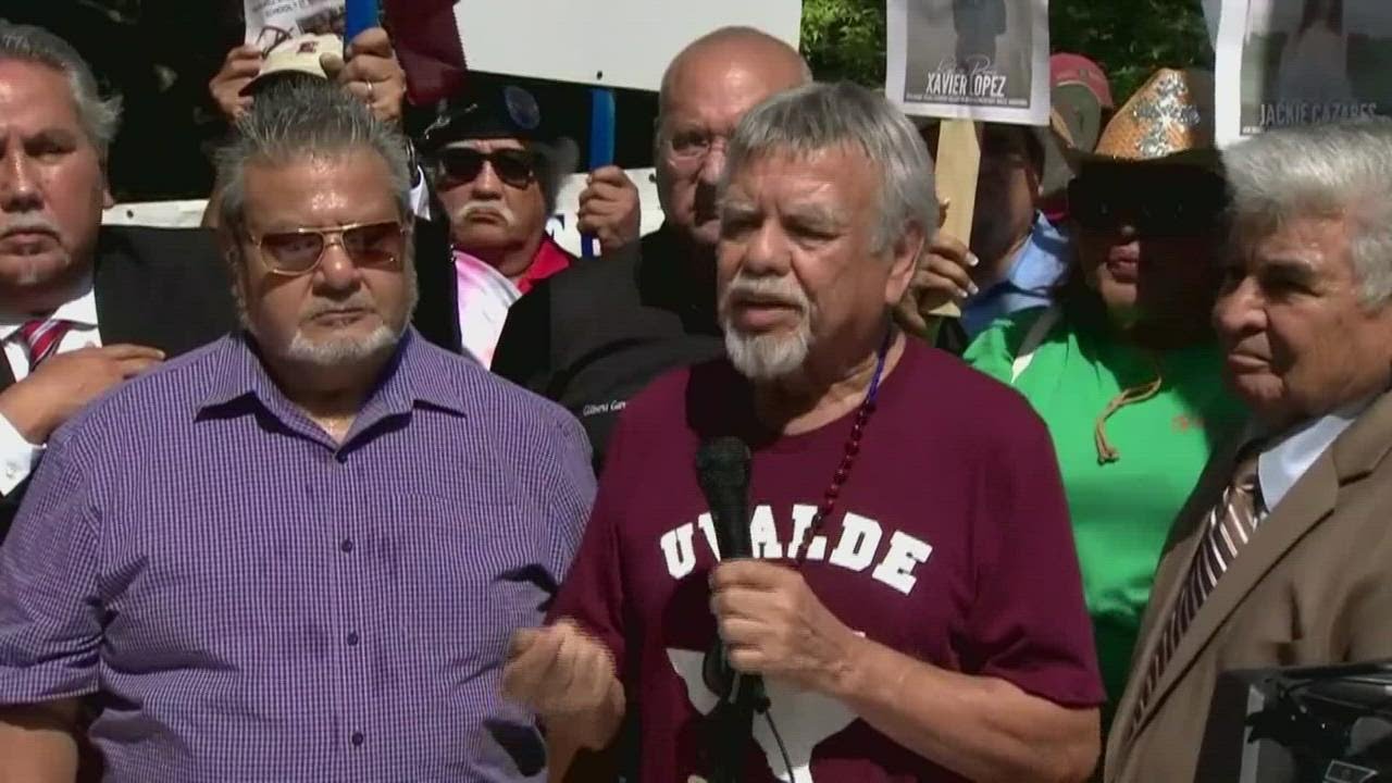 Tejano singer Little Joe joins members of LULAC to denounce NRA meeting ...