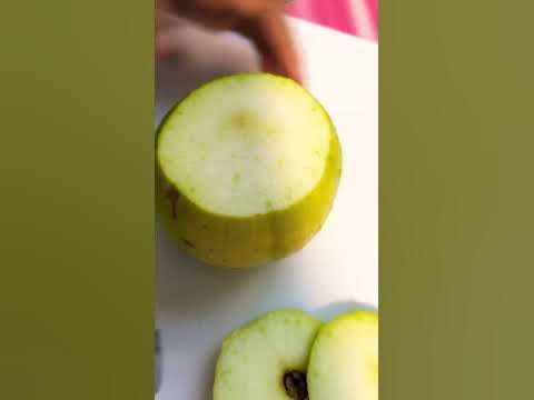 How I Cut And Eat Guava Fruit ! #shorts#guava #fresh #fruit - YouTube