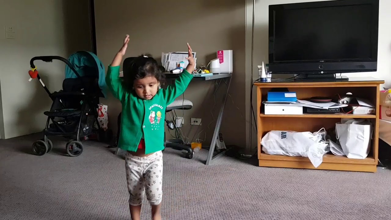 Joey dancing on Taba Naba | Wiggles | Emma | Lachy | Simon | Anthony ...