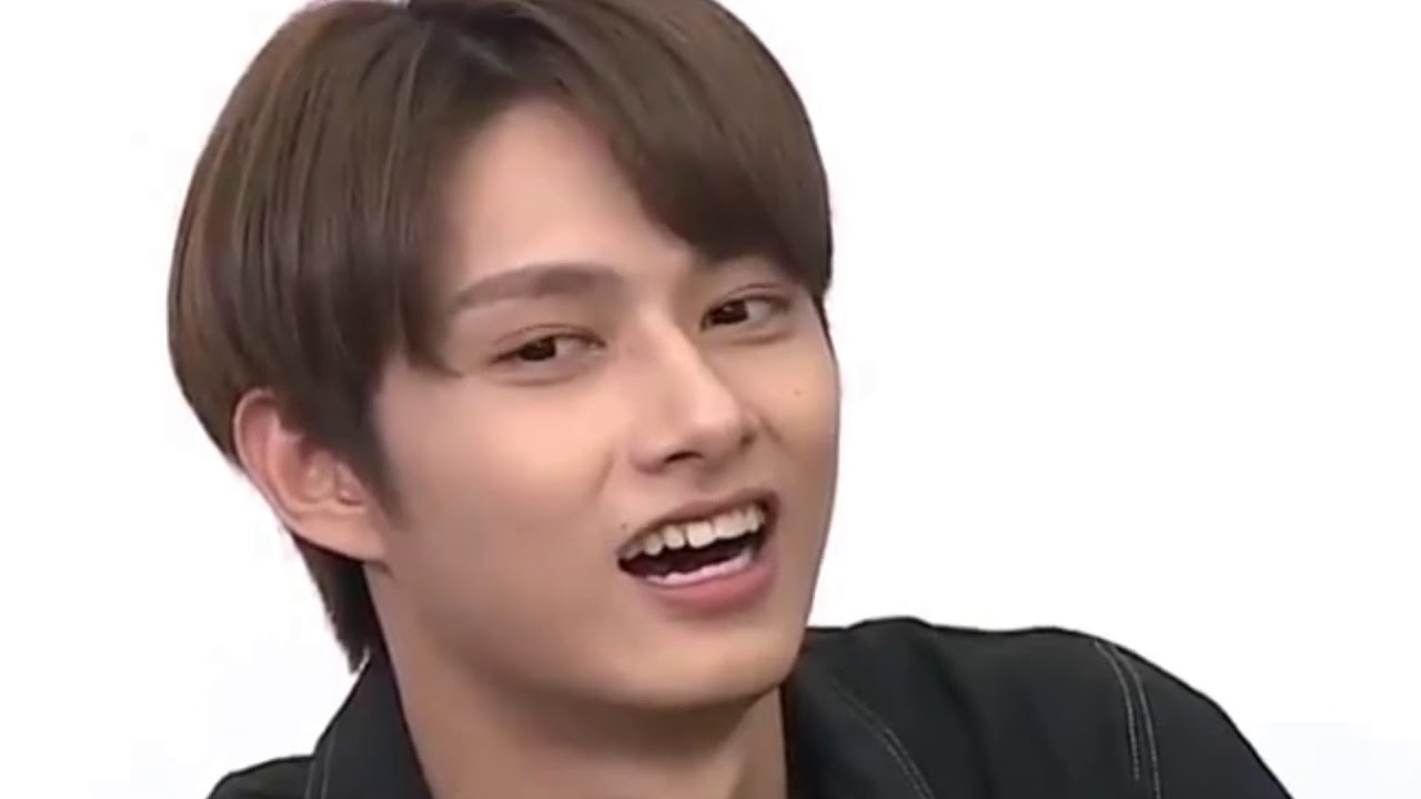 Junhui being cute and funny for 2 minutes (SEVENTEEN) - YouTube