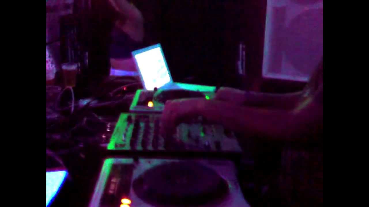 CLUB A MOEMA - PARANOID PROJECT LIVE - YouTube