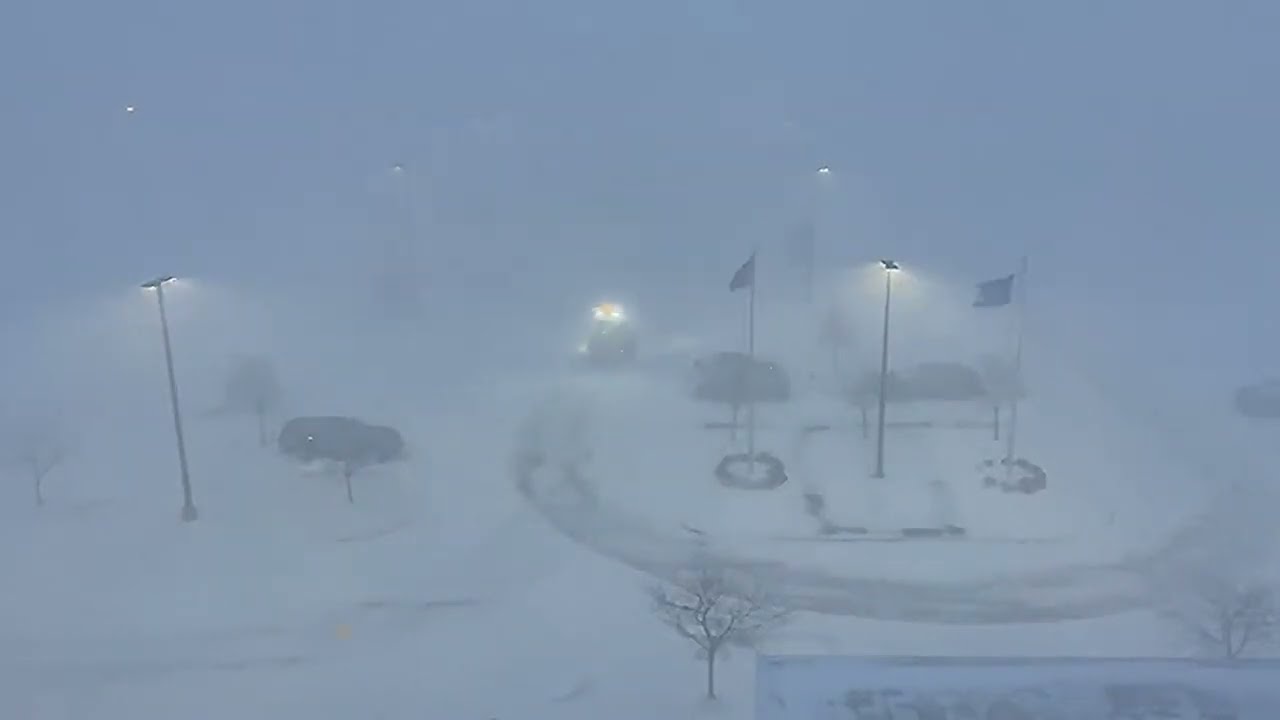 Incredible Snow Storm in Canada! Terrible Snow blizzard hits Manitoba ...