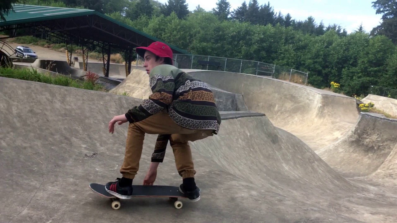 skaters doing tricks pt2 - YouTube