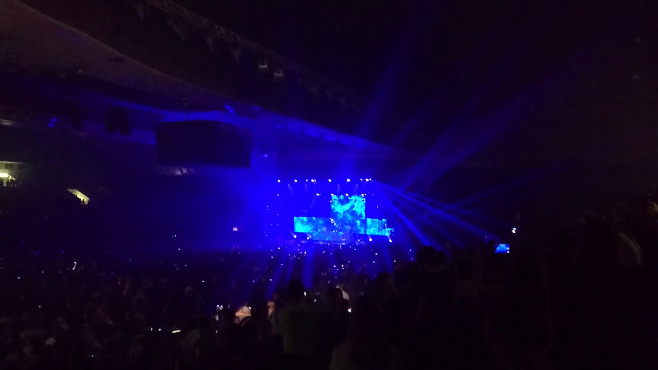 Timmy Trumpet Praha Tipsport Arena 12.10.2018 - YouTube