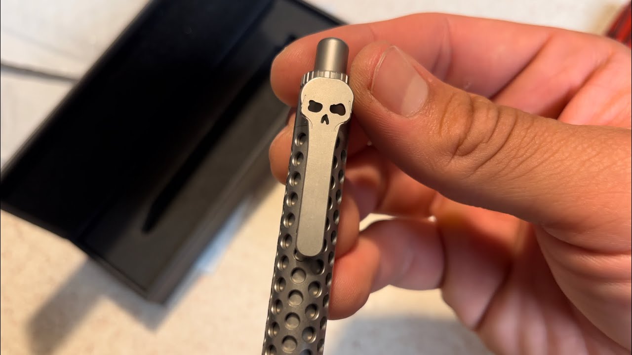Best looking EDC Pen - Chaves Ultramar Clicker Dots Pen - YouTube