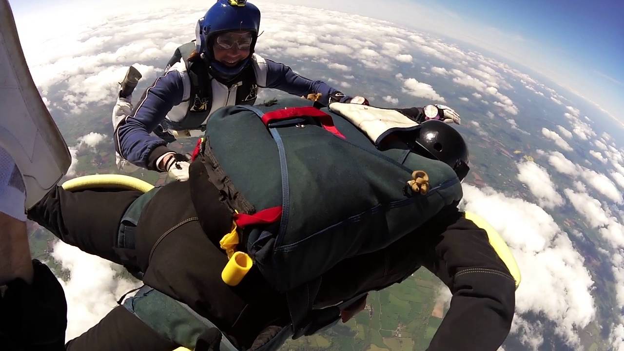 AFF Level 1, First ever Skydive Skydive.buzz - YouTube