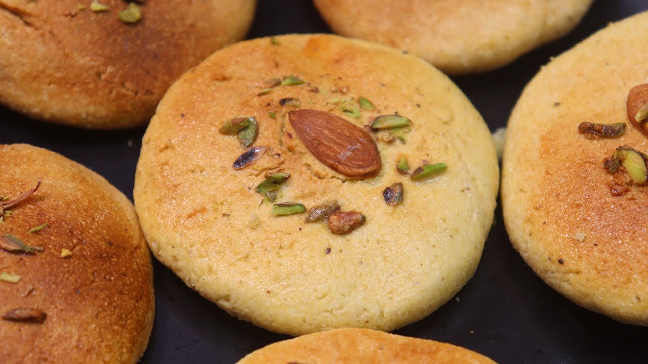 Hyderabadi Dum Ke Roat | Muharram Special Roat Recipe | Roat Recipe ...