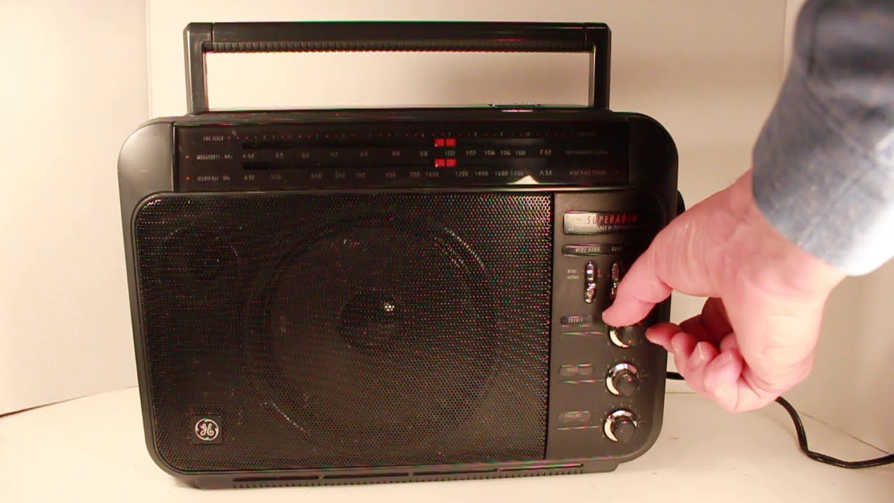 GE Superadio III - YouTube