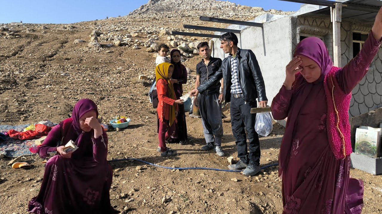 Afsane's dangerous illness during work and Mohammad's concern for her ...