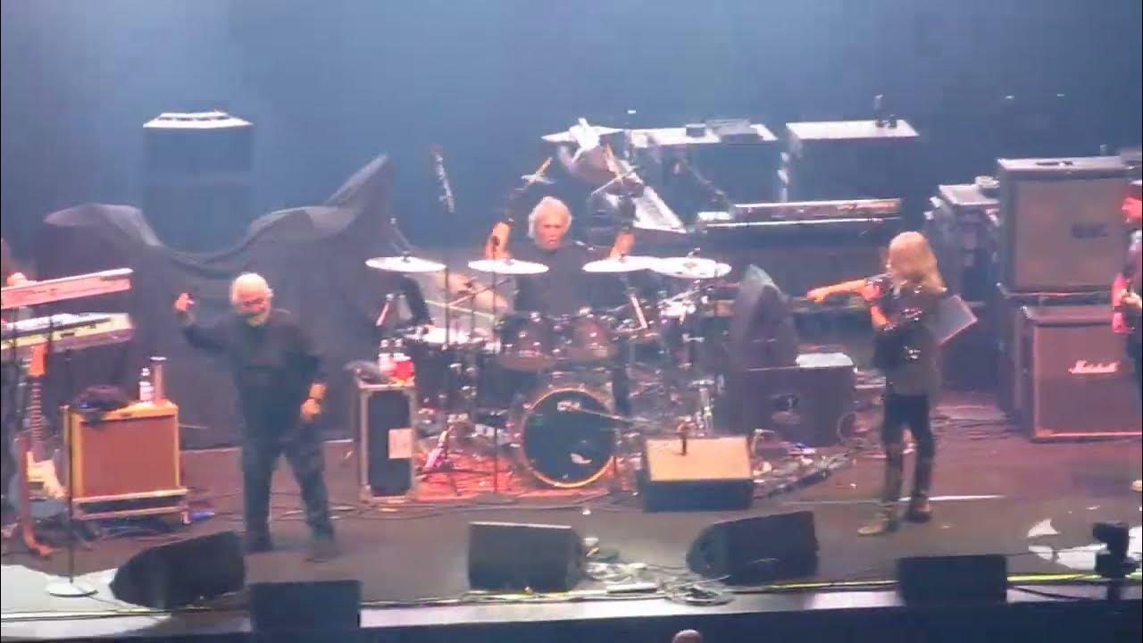 Jefferson Starship - Sara / Nothing's Gonna Stop Us Now @ Spodek, Katowice 17.10.2024 - YouTube