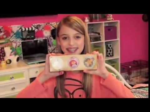 Kaelyn Shows You What She Got For Xmas! - YouTube