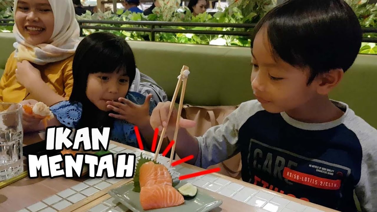 PERTAMA KALI MAKAN SUSHI | Feat SENJA FIRSTA - YouTube