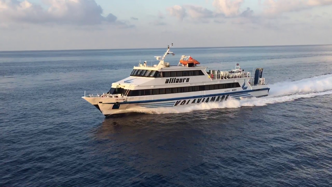 Aliscafo Alilauro in navigazione verso Napoli - YouTube