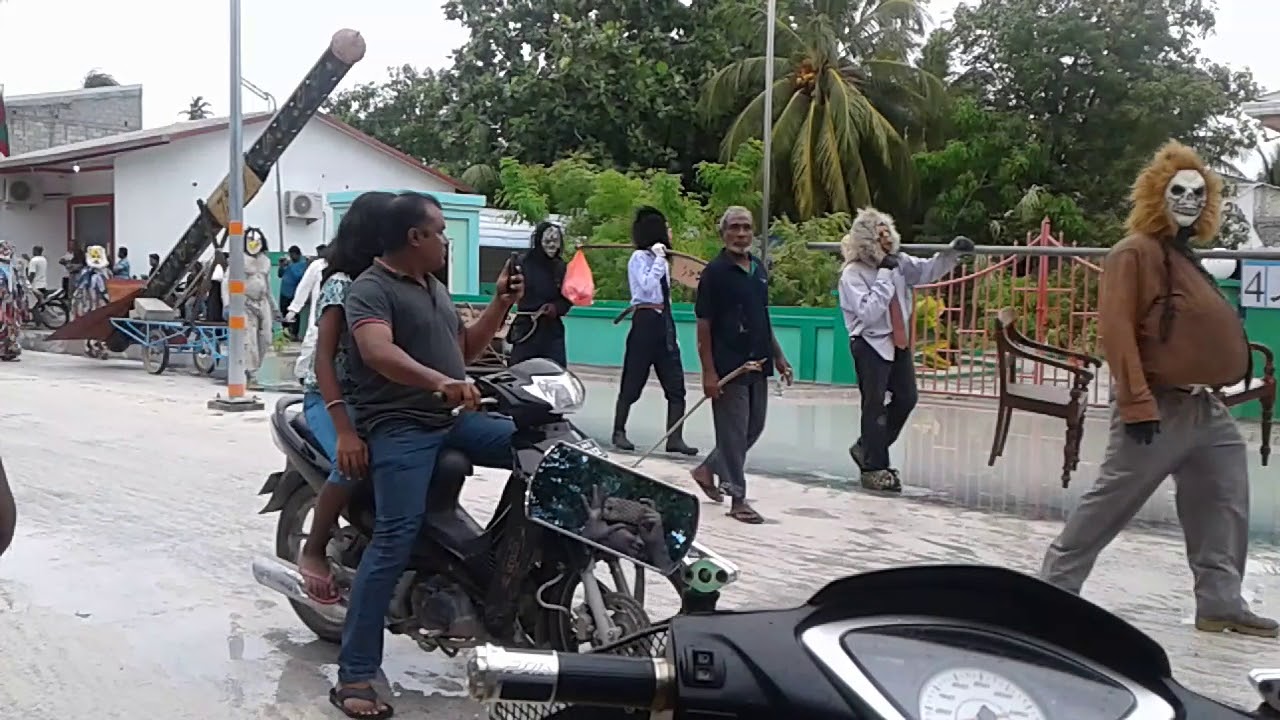 Mashimaali parade 2017 kulhudhuffushi - YouTube