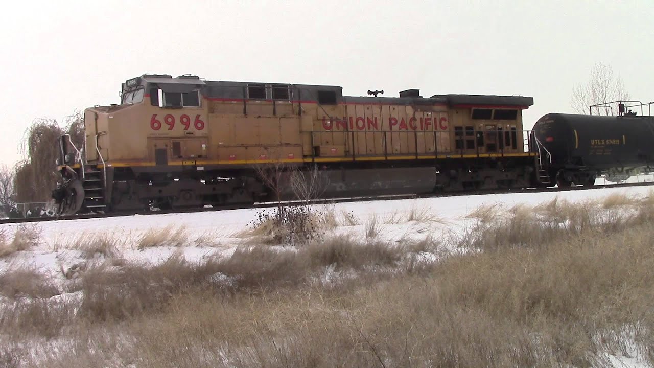 UP 6996 at Idle - YouTube