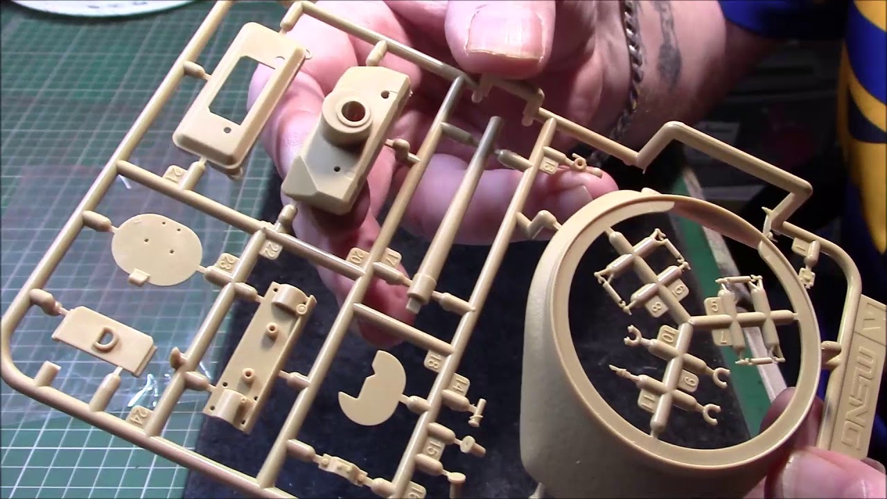 Meng Model 1/35 TS-045 M4A3E2 Jumbo Un-Boxing - YouTube